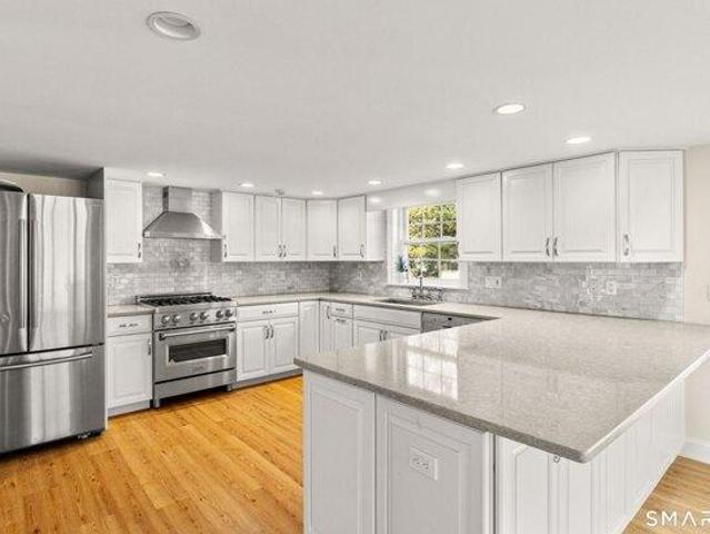 house with 4 bedroom, Wilton CT ES103162217