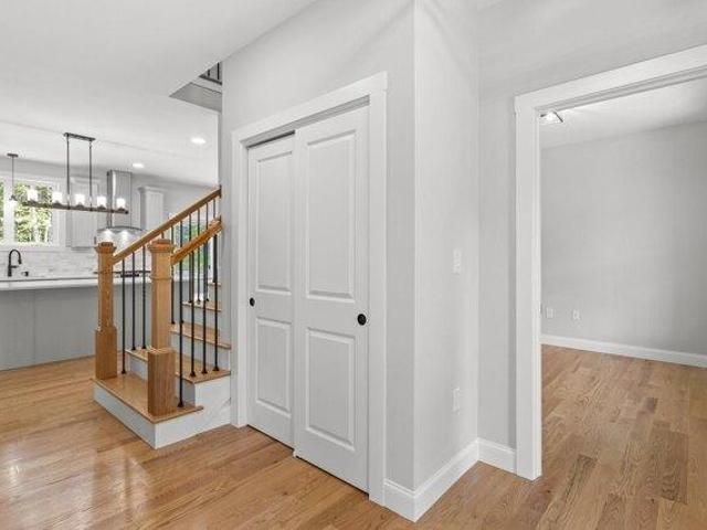 house with 4 bedroom, Wilton NH ES105109145