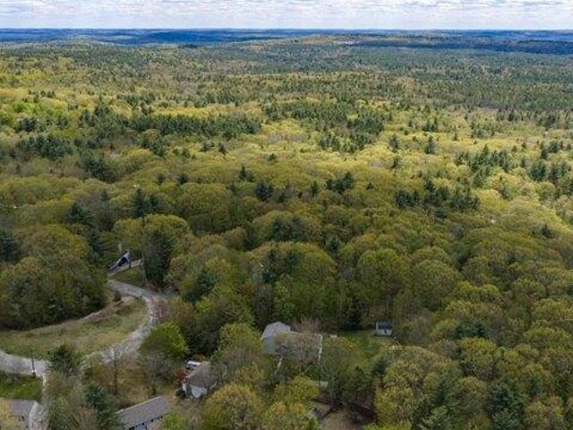 house with 4 bedroom, Wilton NH ES105192777