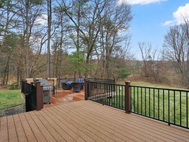 house with 4 bedroom, Wilbraham MA DLS102860559