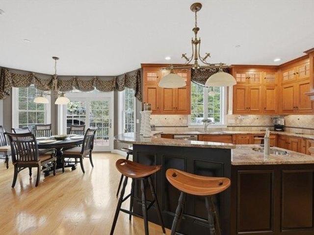 house with 4 bedroom, Wilbraham MA DS102344223