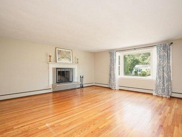 house with 4 bedroom, Wilbraham MA ES105059889