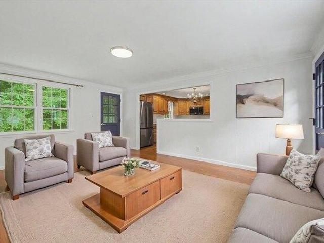 house with 4 bedroom, Wilbraham MA ES105160611