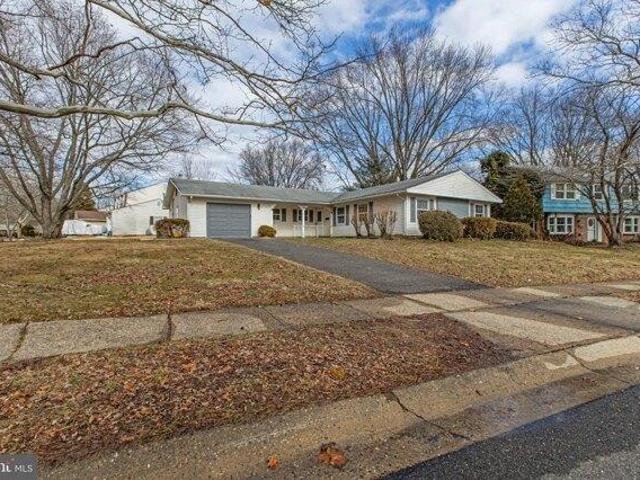house with 4 bedroom, Willingboro NJ DLS101799393