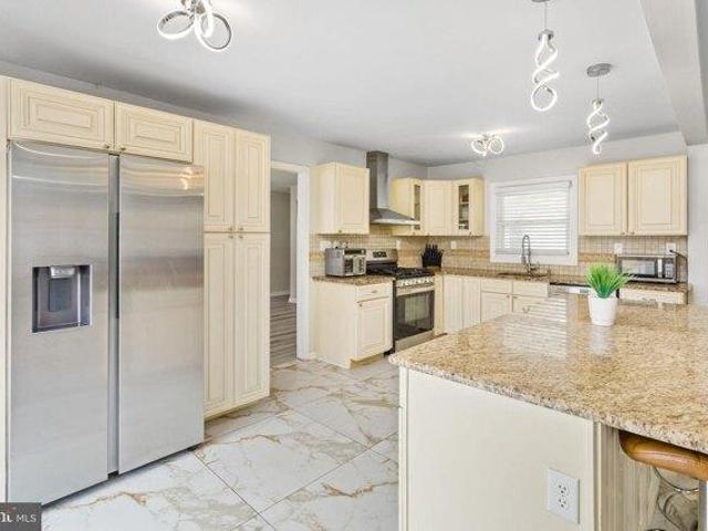 house with 4 bedroom, Willingboro NJ DS102776338