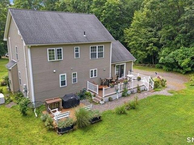 house with 4 bedroom, Willington CT ES105140380