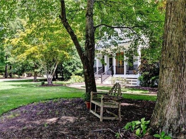 house with 4 bedroom, Williamsburg VA DLS92837669