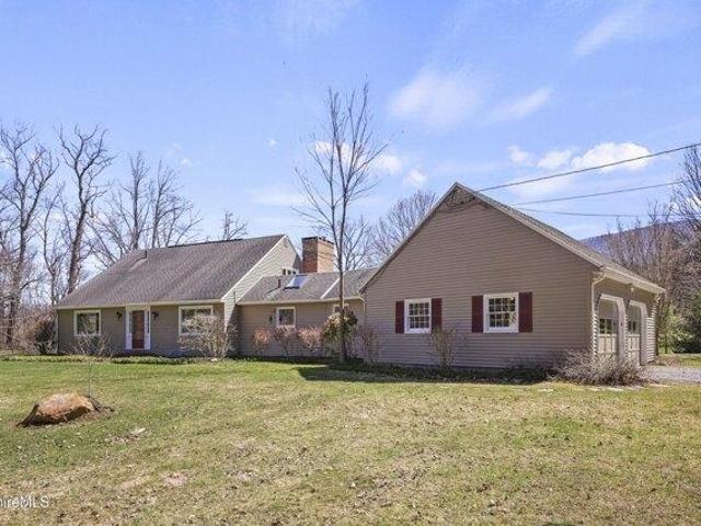 house with 4 bedroom, Williamstown MA DLS102725249