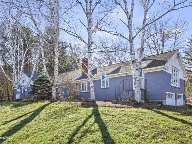 house with 4 bedroom, Williamstown MA DS102709332