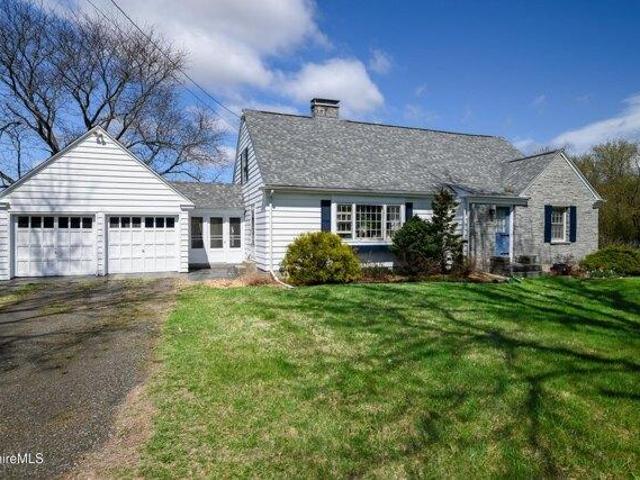 house with 4 bedroom, Williamstown MA DS102317825
