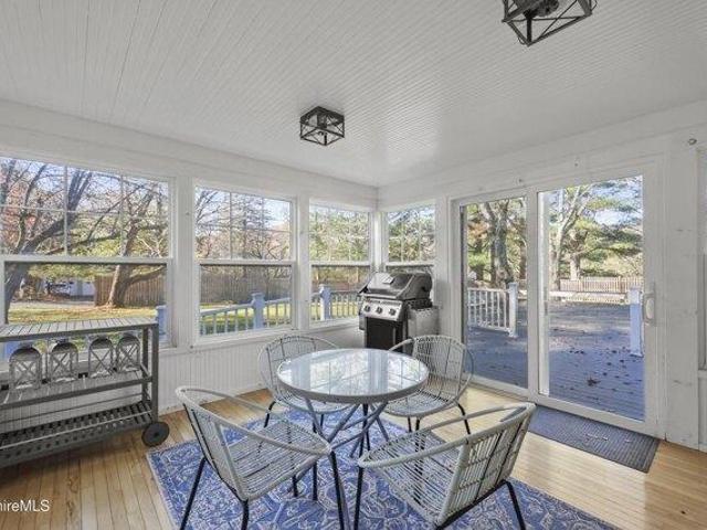 house with 4 bedroom, Williamstown MA ES105293636