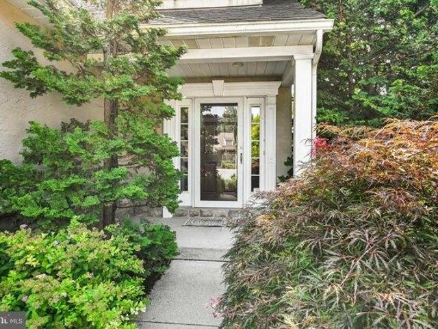 house with 4 bedroom, Willow Street PA ES104906867