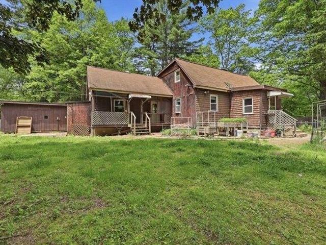 house with 4 bedroom, Wilmington MA DLS102727052
