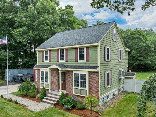 house with 4 bedroom, Wilmington MA ES104808842