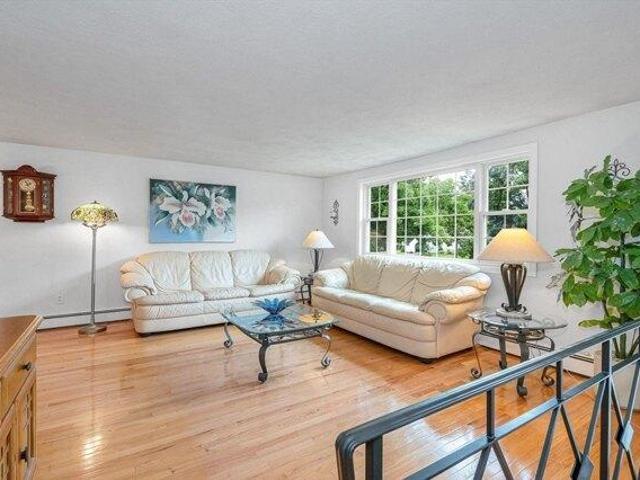 house with 4 bedroom, Wilmington MA ES105116988