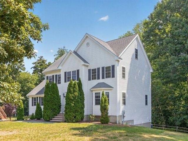 house with 4 bedroom, Wilmington MA ES105117235