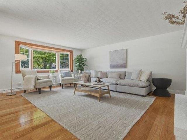house with 4 bedroom, Wilmington MA ES103221432