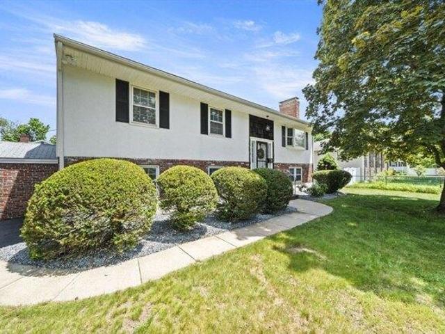 house with 4 bedroom, Wilmington MA ES103495255