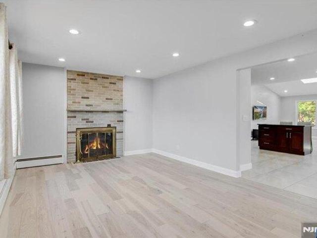 house with 4 bedroom, Wood Ridge NJ DS102779306