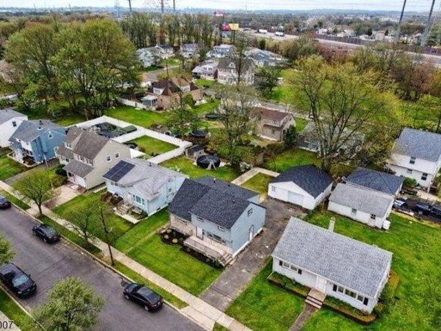 house with 4 bedroom, Woodbridge NJ DLS101603171