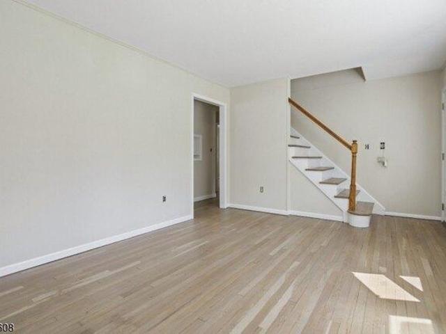 house with 4 bedroom, Woodbridge NJ DS103071041