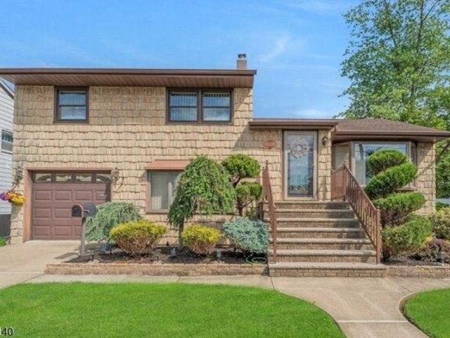 house with 4 bedroom, Woodbridge NJ ES104352323