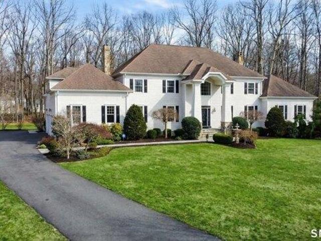 house with 4 bedroom, Woodbridge CT DS104075200