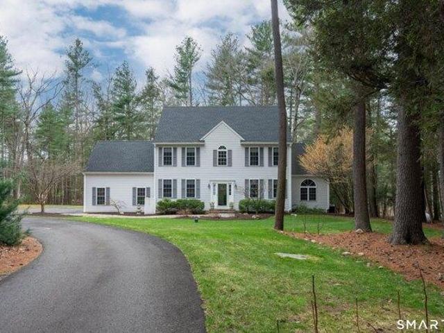 house with 4 bedroom, Woodbury CT DLS102316028