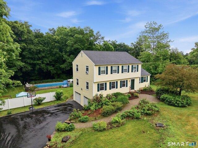 house with 4 bedroom, Woodbury CT DS104351280