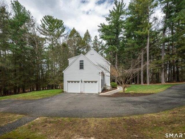 house with 4 bedroom, Woodbury CT ES103189902