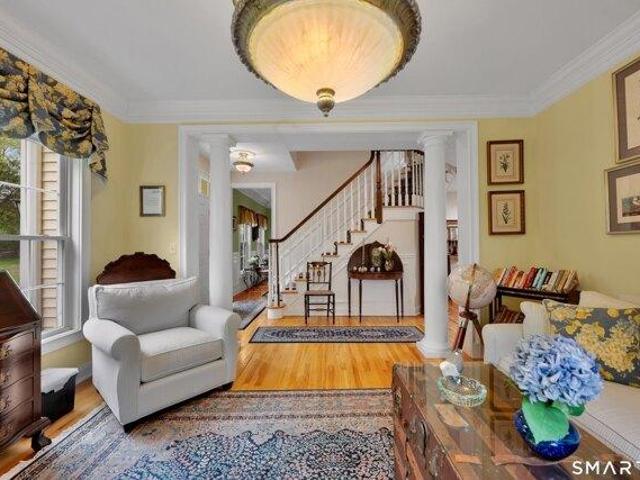house with 4 bedroom, Woodbury CT ES104113127