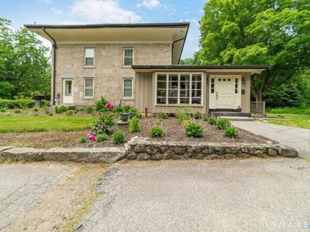 house with 4 bedroom, Woodbury CT ES104115666