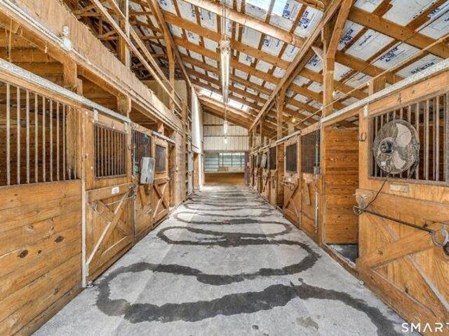 house with 4 bedroom, Woodbury CT ES105140703