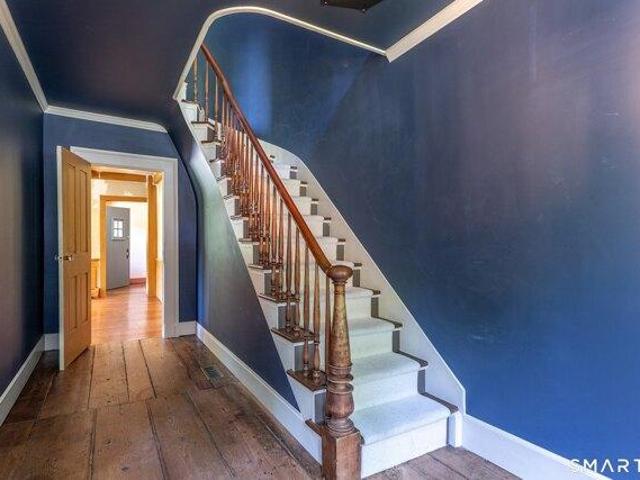 house with 4 bedroom, Woodbury CT ES105174214