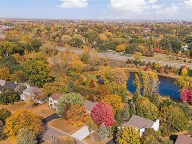 house with 4 bedroom, Woodbury MN ES88247939