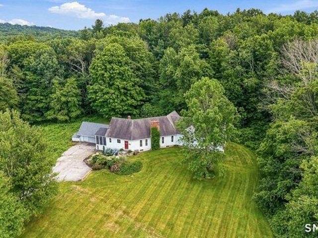 house with 4 bedroom, Woodstock CT ES104543275