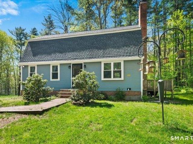house with 4 bedroom, Woodstock CT ES104148356