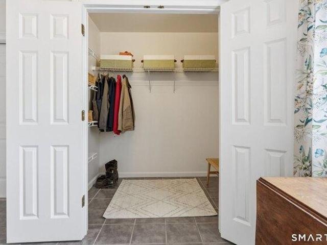 house with 4 bedroom, Woodstock CT ES105175778