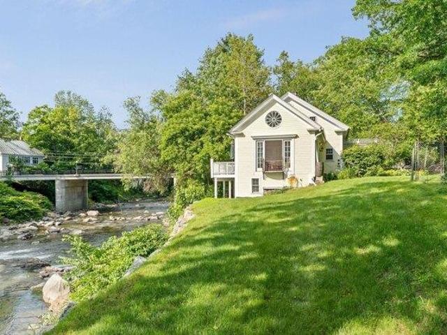 house with 4 bedroom, Woodstock VT ES104330322