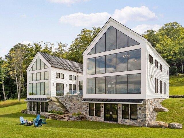 house with 4 bedroom, Woodstock VT ES105106028