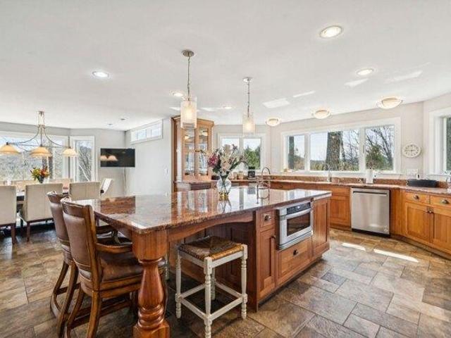 house with 4 bedroom, Woodstock VT ES105173720