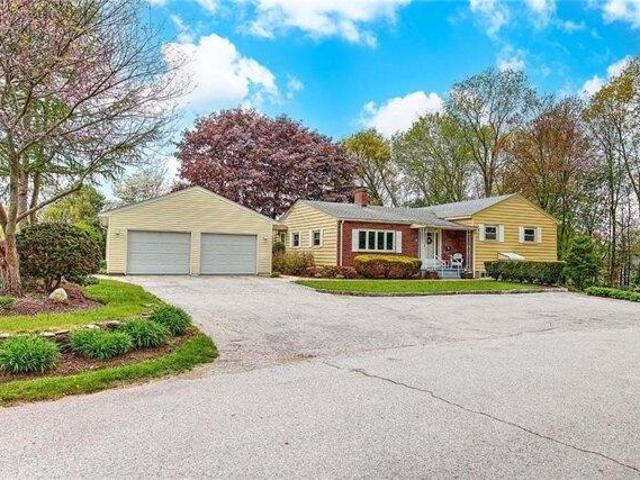 house with 4 bedroom, Woonsocket RI DS103097623