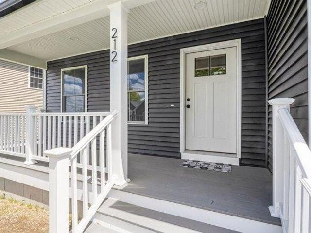 house with 4 bedroom, Woonsocket RI DS103158775
