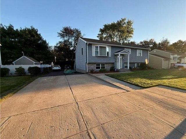 house with 4 bedroom, Woonsocket RI DS103497701
