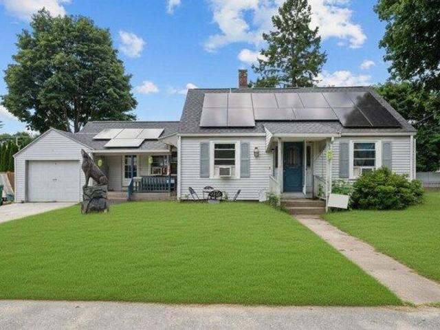 house with 4 bedroom, Woonsocket RI DS103849270
