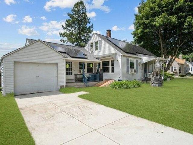 house with 4 bedroom, Woonsocket RI ES104832588