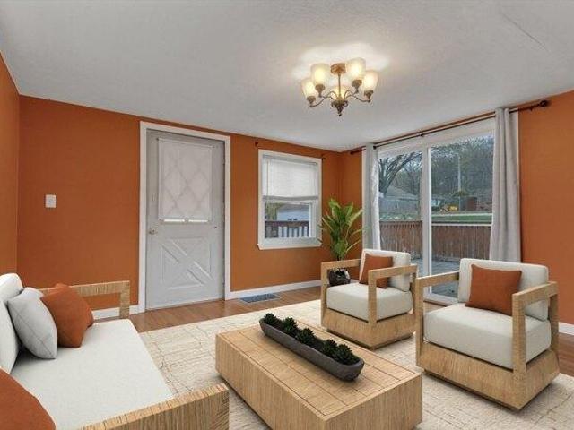 house with 4 bedroom, Woonsocket RI ES105094097