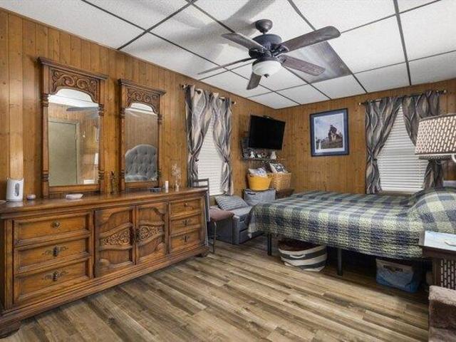 house with 4 bedroom, Woonsocket RI ES105115764