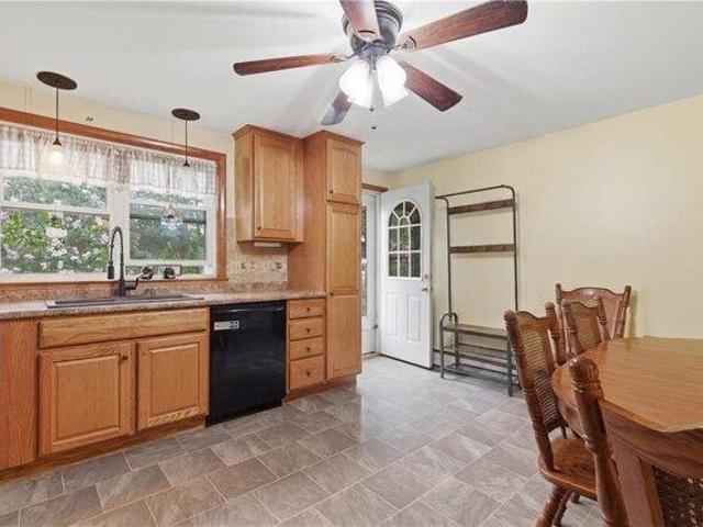 house with 4 bedroom, Woonsocket RI ES103223962