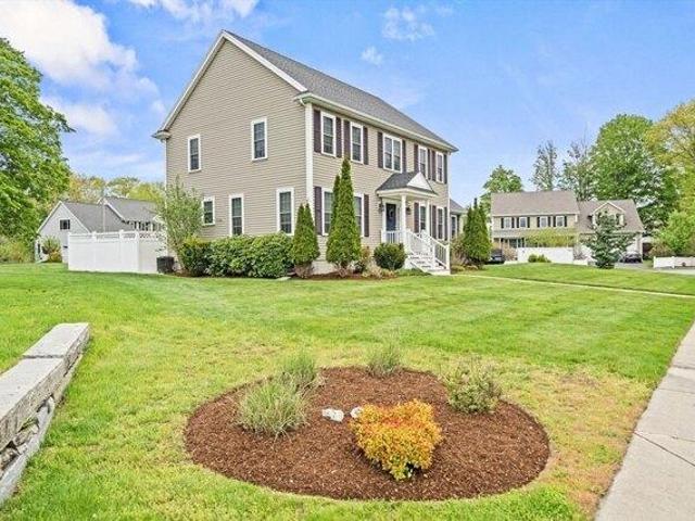 house with 4 bedroom, Woburn MA DLS102633618